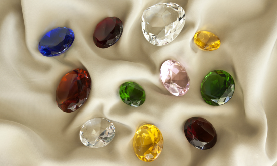 Jak odlišit pravé drahokamy od falešných | MIDORINI